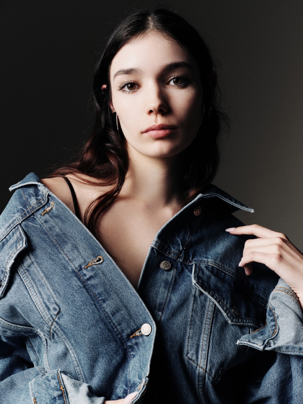 Amy Godward | Savalas Models